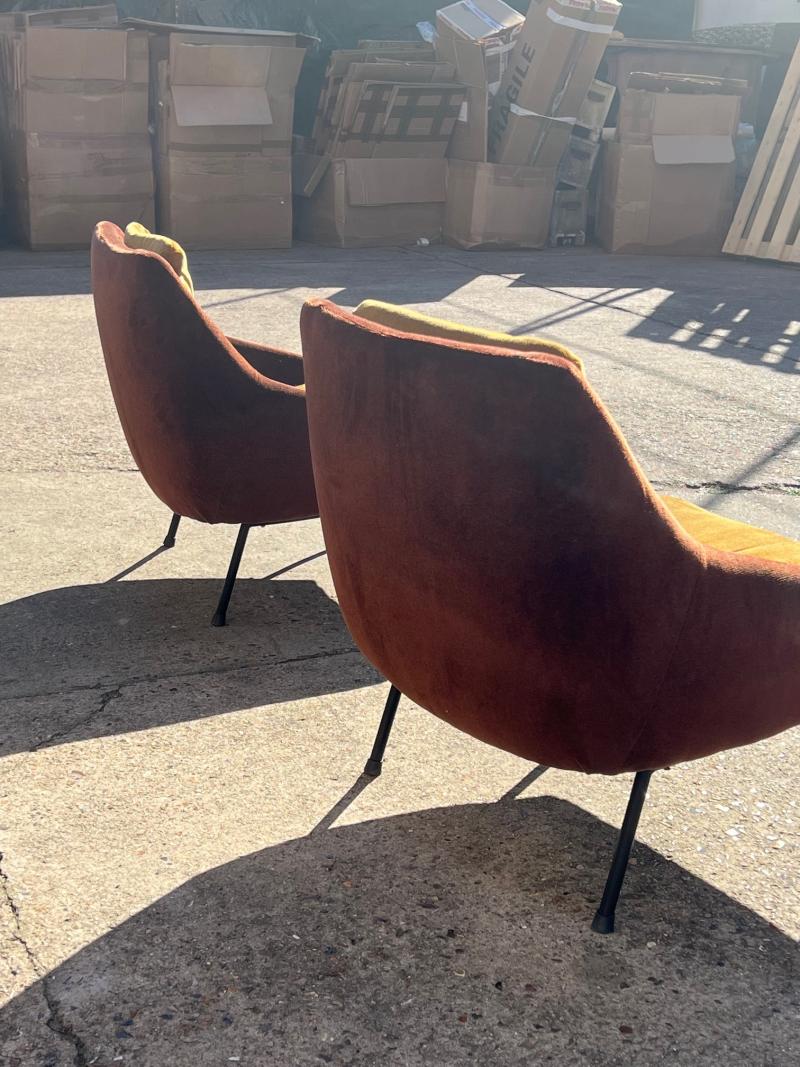 Joseph-André Motte - Joseph-André Motte pair of armchairs "800" for ...