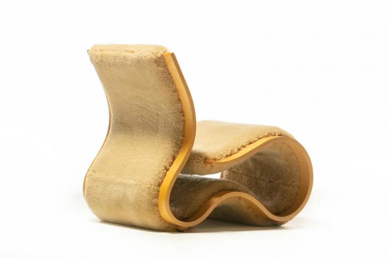 Karim Rashid - Kurve Post Modern Lounge Chair by Karim Ashid in ...