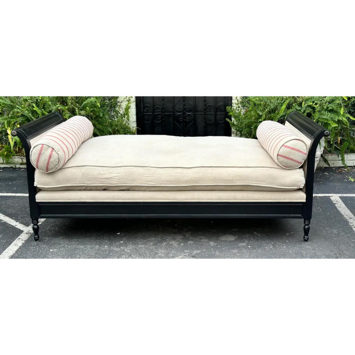 Directories Style Black Lacquer Linen & Down Chaise Lounge Daybed