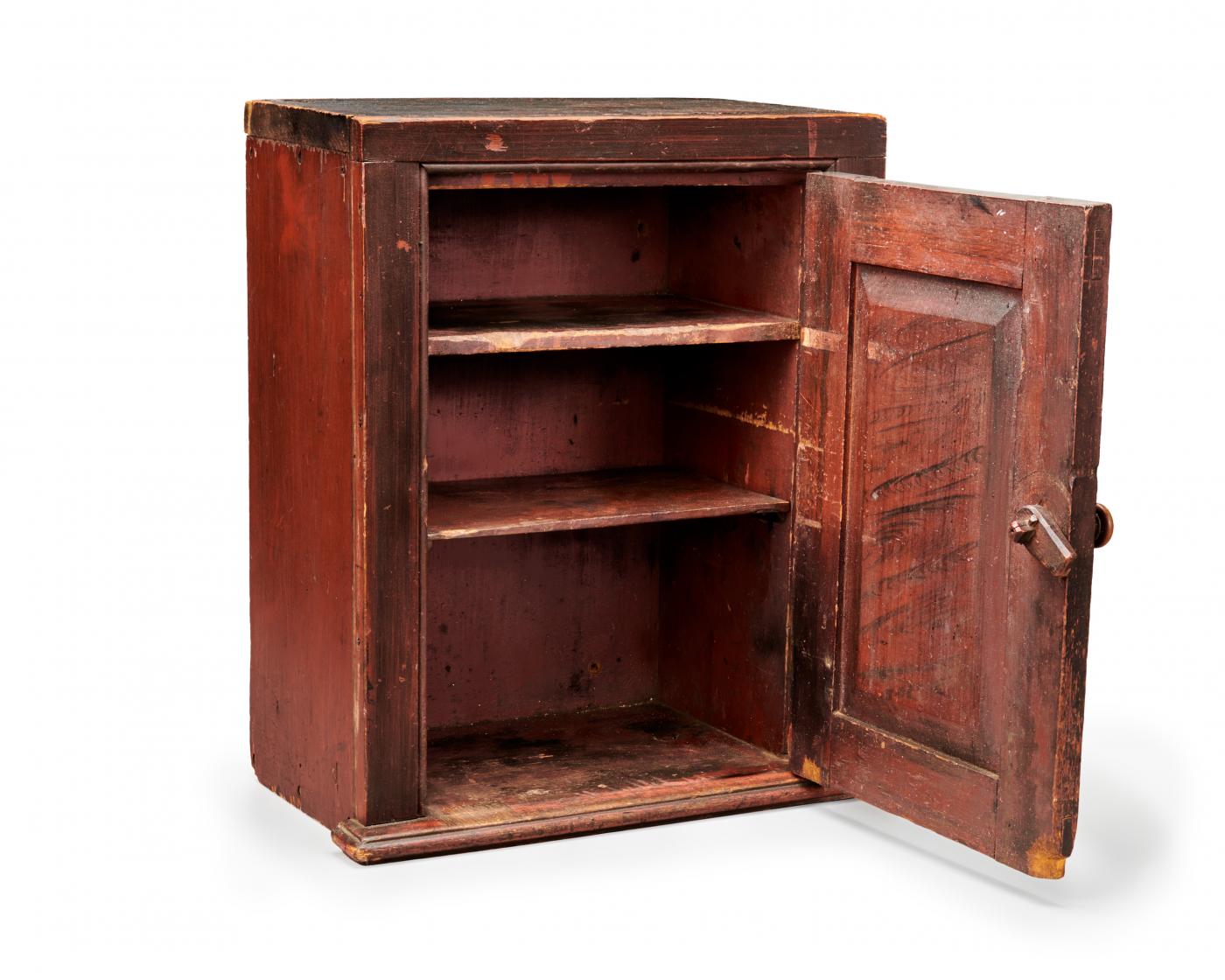 Hanging cupboard with original grain painted decoration