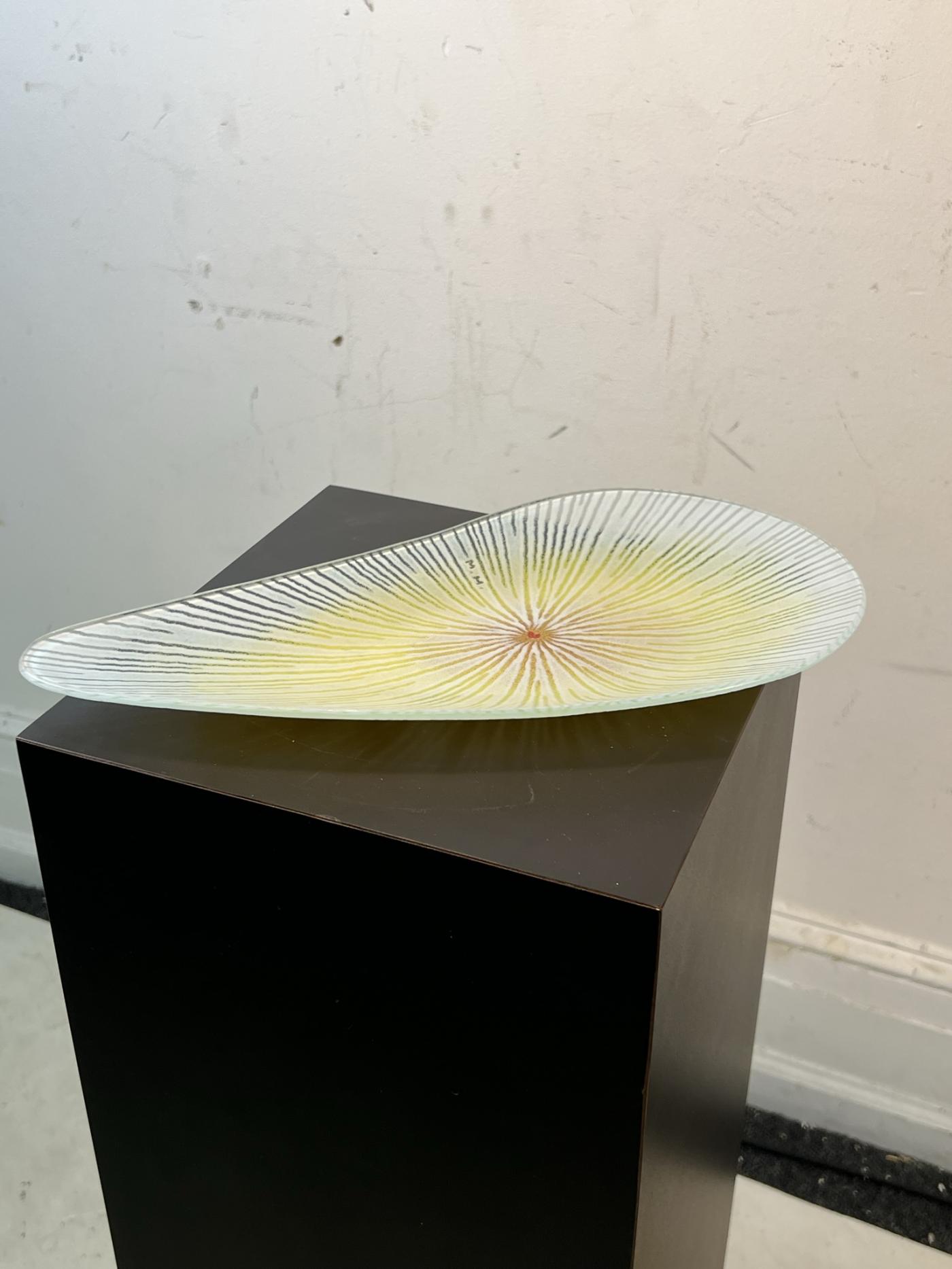 Maurice Heaton - BIOMORPHIC ART GLASS TRAY BY MAURICE HEATON