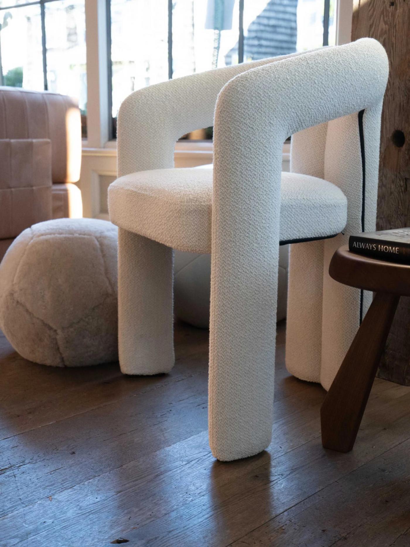 Patricia Urquiola - 562 DUDET CHAIR