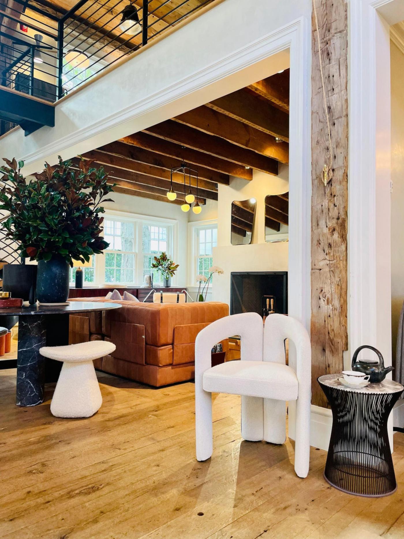 Patricia Urquiola - 562 DUDET CHAIR