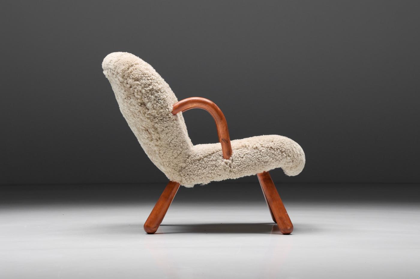 Philip Arctander - Clam Chair in Sheepskin by Philip Arctander - 1944