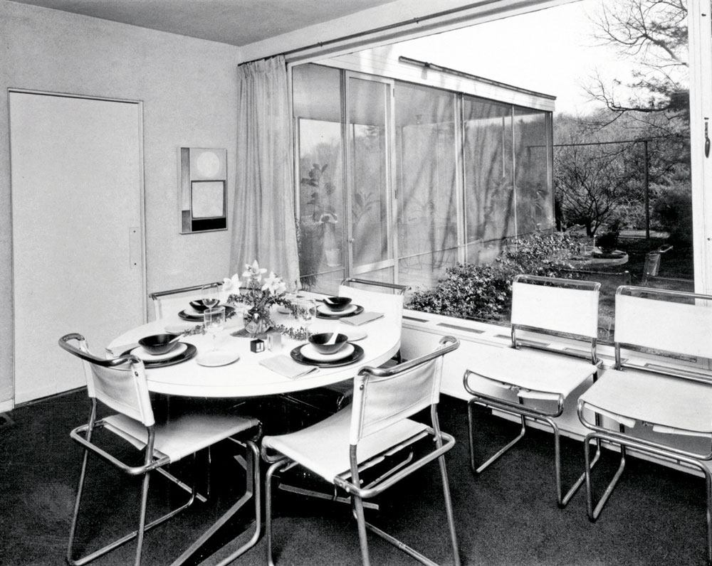 Sit Down! Chairs from Six Centuries by Laura F. Sprague | Articles